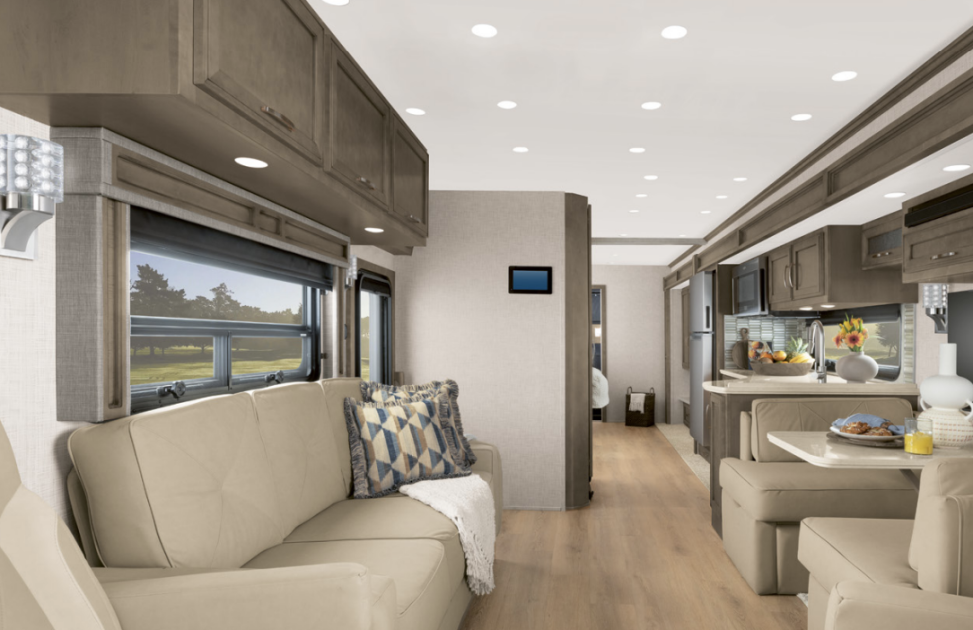 2025 Newmar Canyon Star | Model page