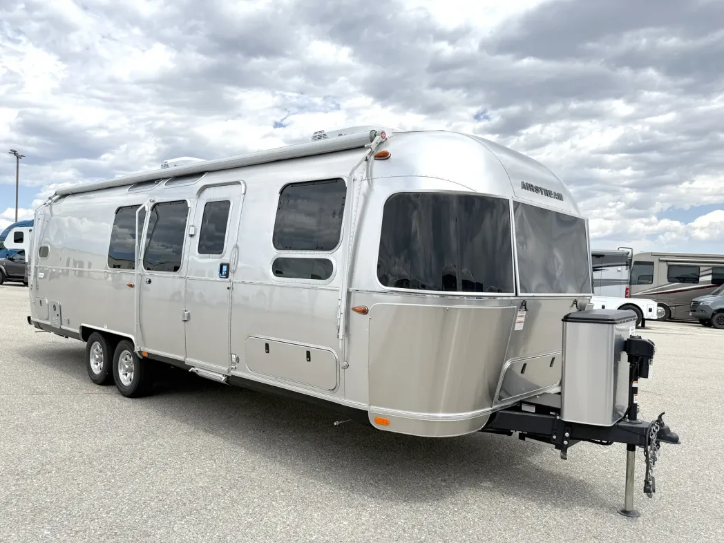 International Signature RVs for Sale | Transwest