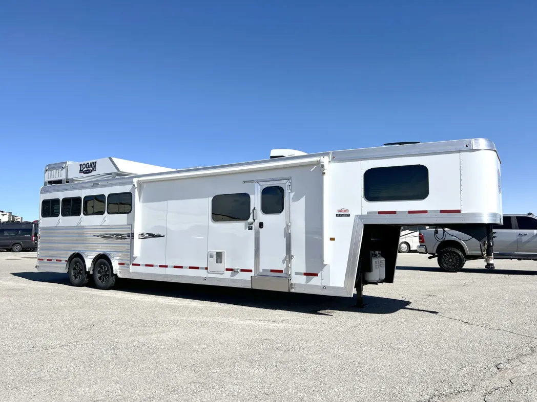 Logan Coach Trailers For Sale | Transwest