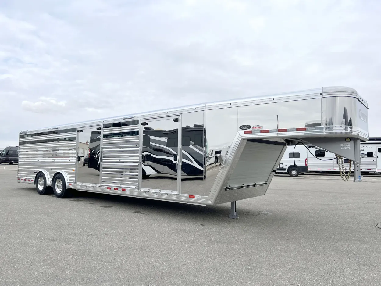 Pen Systems for Livestock Trailers - New & Used | Transwest