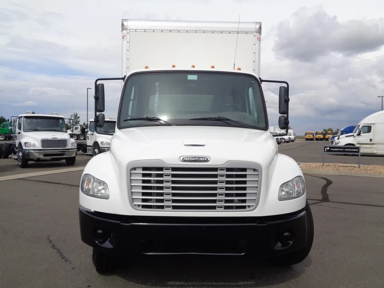 Box Trucks and Moving Trucks for Sale - Freightliner Box Trucks | Transwest