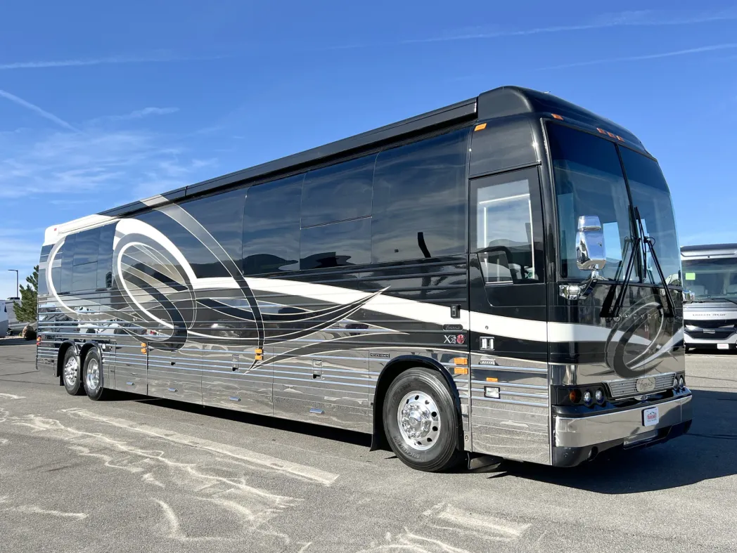 Emerald Luxury Coaches For Sale | Transwest