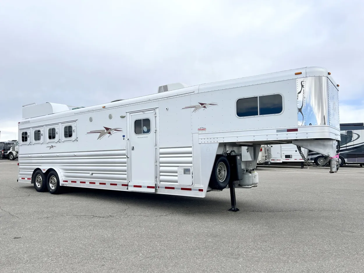 Gooseneck Horse Trailers for Sale | Transwest