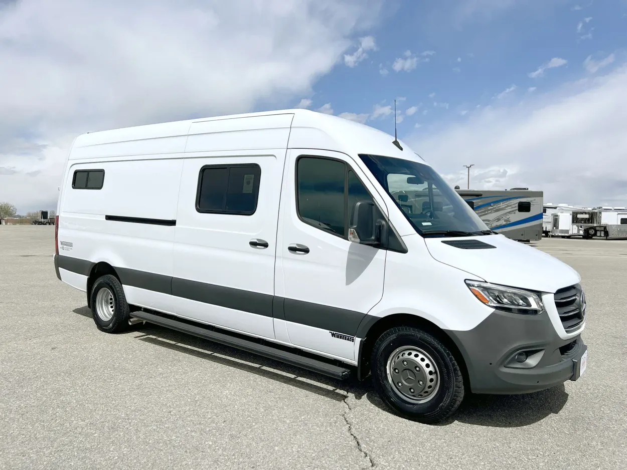 Learn more about the state-of-the-art Winnebago Adventure Wagon and see ...