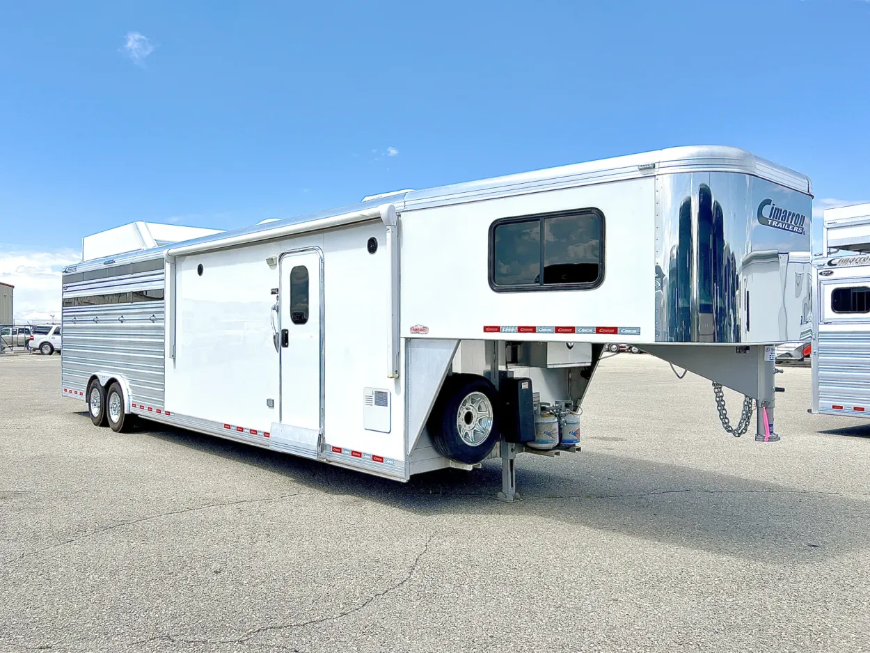 Pen Systems for Livestock Trailers - New & Used | Transwest