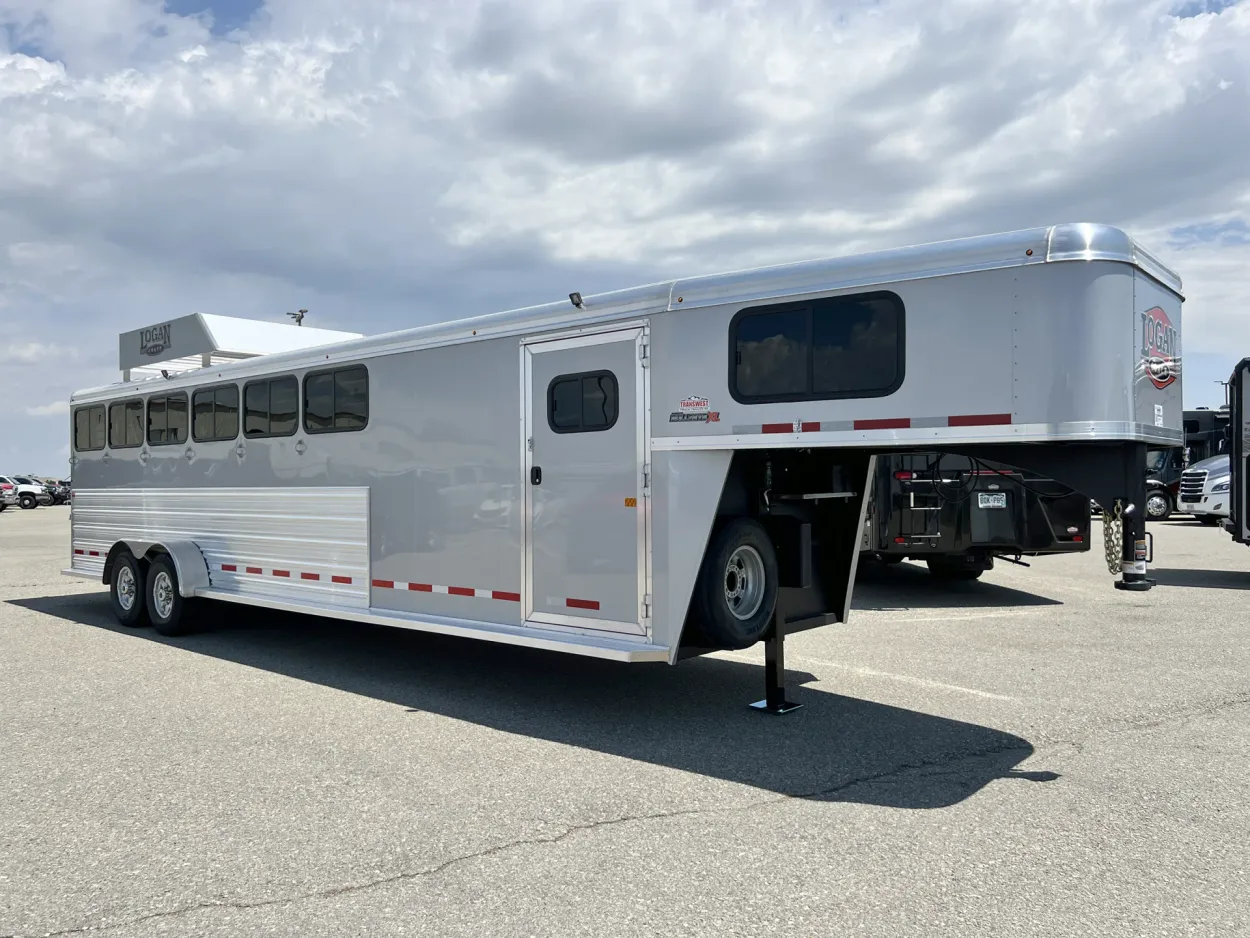Logan Coach Horse Trailers for Sale | Transwest