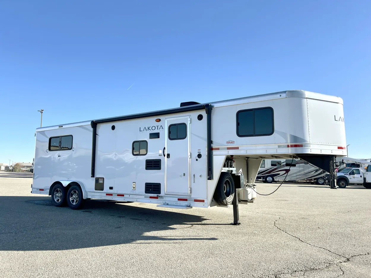 Gooseneck Horse Trailers for Sale | Transwest